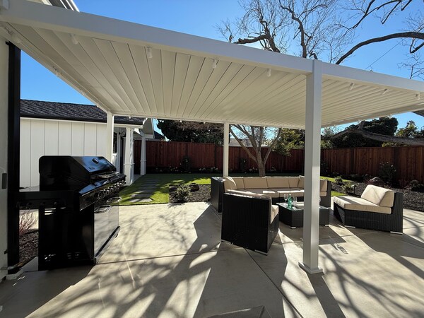 New 4bd/3ba Luxury Farmhouse + Steam Shower! - Concord, CA