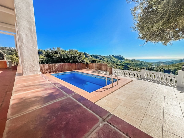 Wunderschöne Private Villa Mit Meerblick, Pool Und Sonnendurchfluteter Terrasse - Torrox
