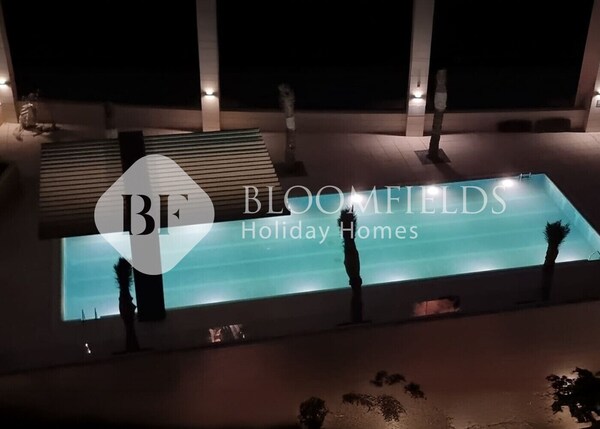 Bloomfields Luxury 2br Wave Tower Al Reem - Abu Dhabi