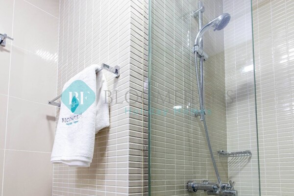 Bloomfields Relaxing 2br Rak Tower Al Reem - Abu Dhabi