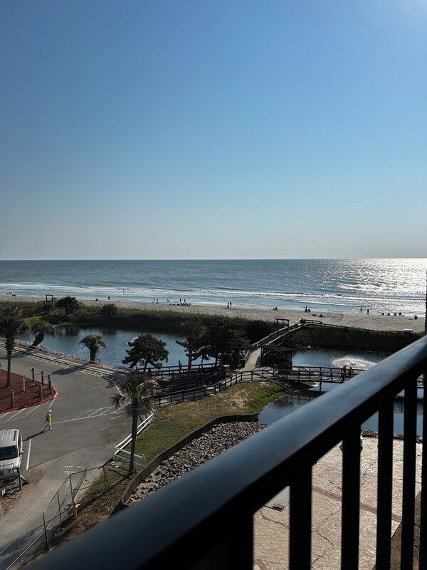 Oceanfront Condo With Private Balcony In Myrtle Beach! - Surfside Beach, SC