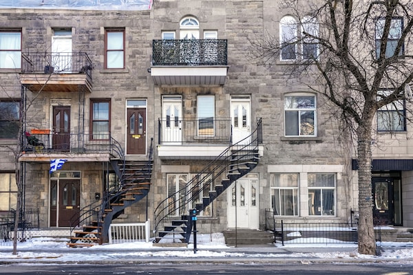 Studio Cozy/rue Ste-catherine - Varennes