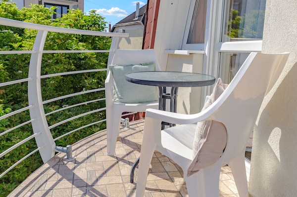 Charming 2-bedroom Apartment With Wifi, Ac In Amazing Hajdúszoboszló - Hajdúszoboszló