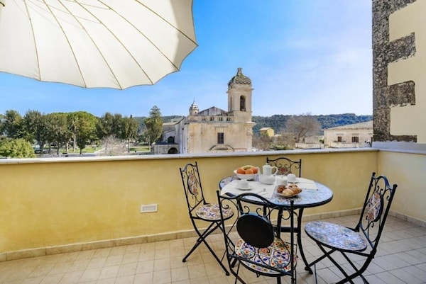 Hybla Life Rooms - Zagara - Parking At 50 Meters - Ragusa