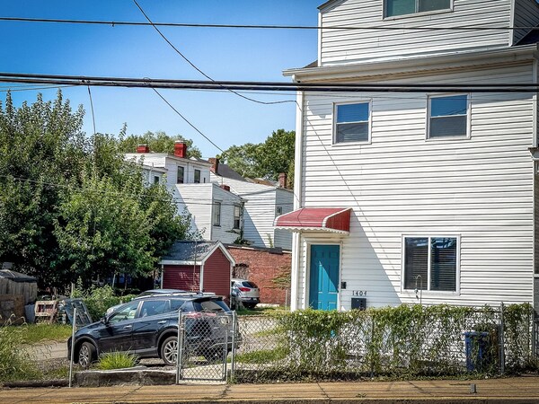 Bike To Stadiums, 3-bedroom Urban Art House In Pittsburgh, Kid And Pet-friendly. - Pittsburgh, PA