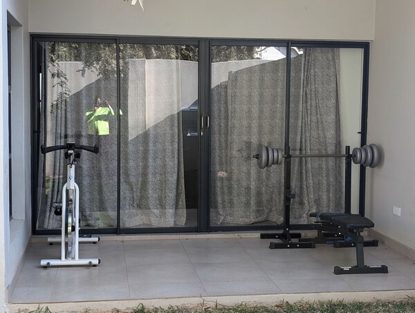 Charming 2-bedroom Apartment With Wifi, Fitness Gym In Amazing Victoria Falls - ビクトリア・フォールズ