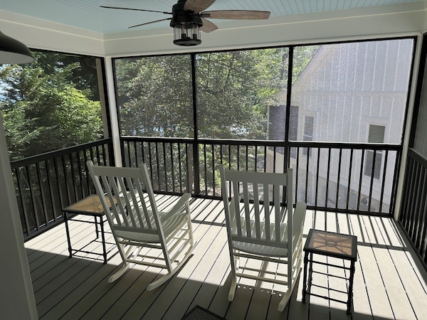 Romantic Bungalow On Lake Murray W/cold Plunge/hot Tub/sauna, Gym & Dock Gazebo - Lexington, SC