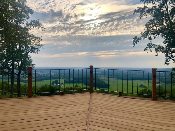 Breathtaking View Of Pelham! - Sewanee, TN