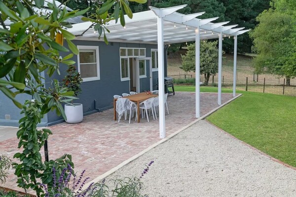 Adelaide Hills Luxury Cottage - Adelaide