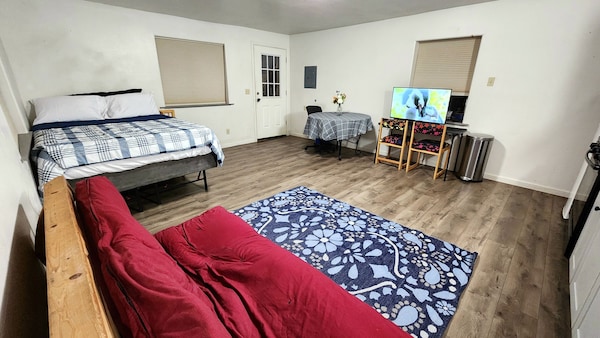 Cozy Cabin In Serene Fairbanks With Wifi Access. - Alaska