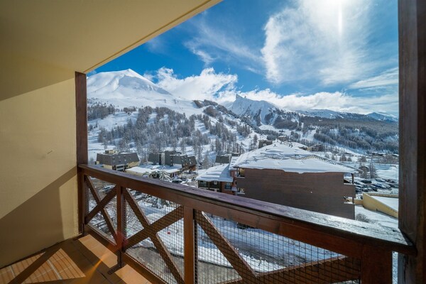 Apartment In Allos With Pool - La Foux d'Allos