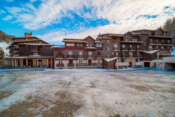 Appartement In Ellos Nabij Skigebied - Allos
