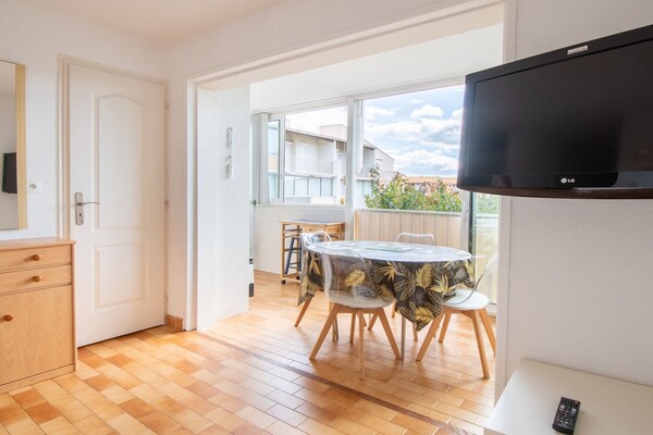 Apartment In Agde With Open-air Parking - Agde