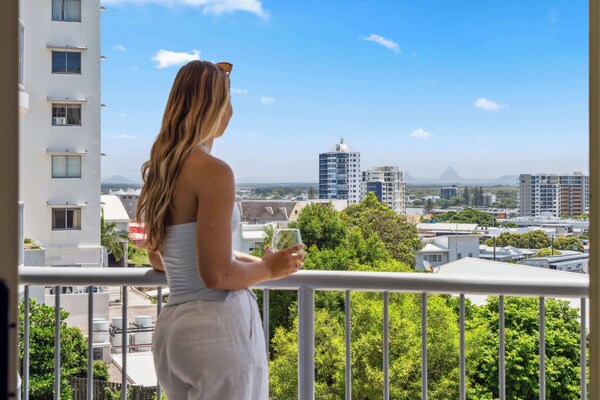 Windsong Caloundra: Sunsets Sea Breezes & Style - Golden Beach