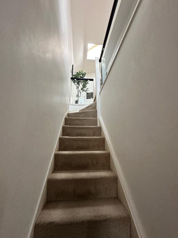 Central Cardiff, Stylish House, (Sleeps Up To 4) - Cardiff