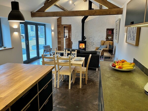 Modern Barn Conversion - Close To Bristol, Bath And Airport - Bristol