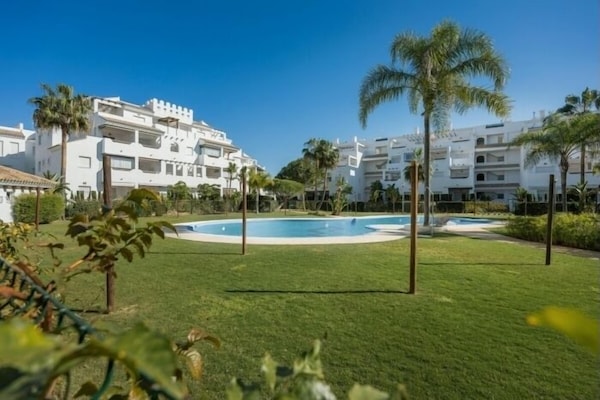 Isla Candor Free Parking By Staycare - Chipiona