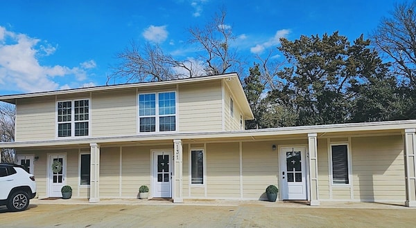 Belton Lakehouse One Bedroom- Unit 3 - Temple, TX