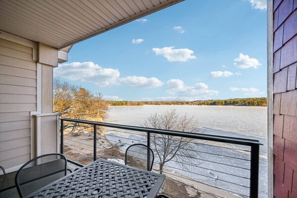 Beachview Twin #2 At Delton Grand (429) - Wisconsin