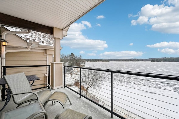 Top Floor Retreat At Delton Grand - Wisconsin Dells, WI