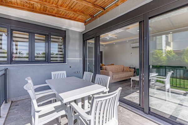 Villa Tosun 2 With Private Pool - Near The Beach - - Belek