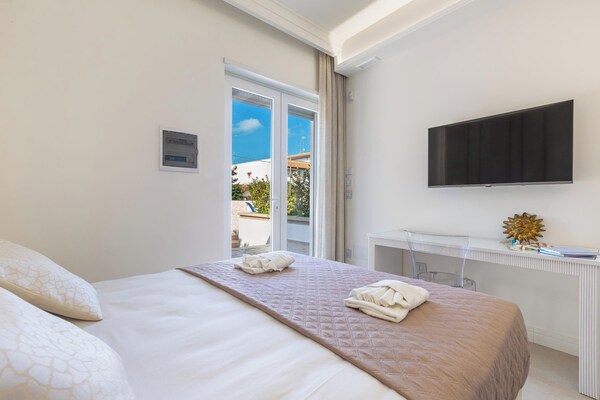 Marelux Suite Premium Con Jacuzzi - Punta Prosciutto