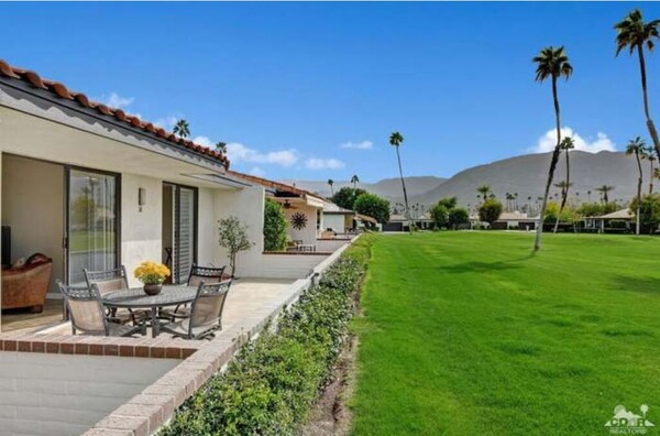 Stunning Mountain Views On Golf Course In Rancho Las Palmas Country Club! - Rancho Mirage, CA