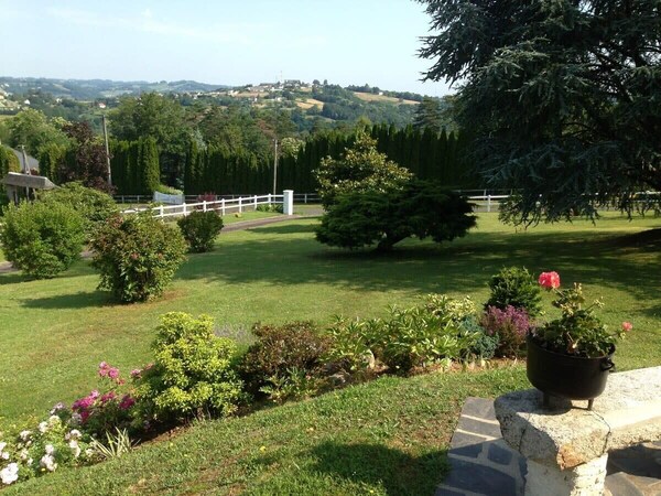 Villa Pougeol - 6 Pers - Piscine/barbecue/pétanque - Tulle