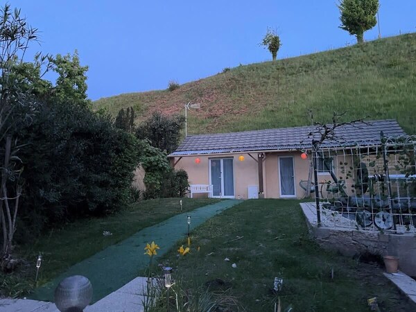 Casa 4 Saisons - Studio à Thème - Piscine/jardin - Proche Centre-ville - Brive-la-Gaillarde