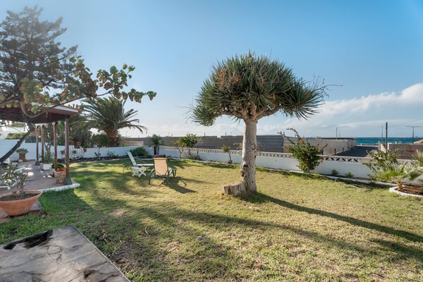 Ferienhaus 'Del Mar' Mit Meerblick, Privater Terrasse Und Wi-fi - Los Cristianos