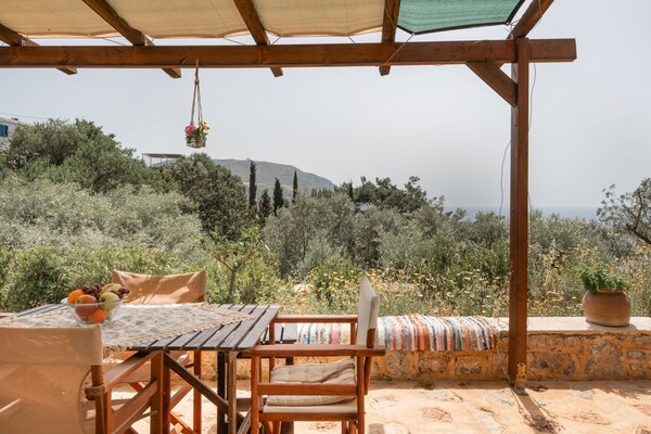 Holiday Home 'Boutique Stone Cottage' With Sea View, Wi-fi And Air Conditioning - Greece