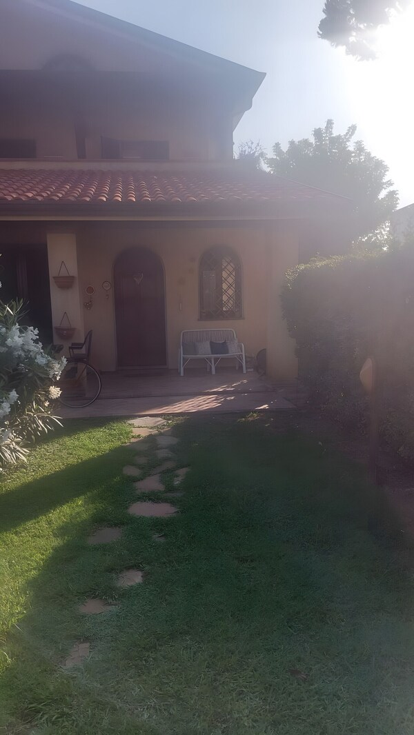 Casa Vacanze 'Casa 400m Dal Mare Lido Di Camaiore' Con Giardino Privato, Wi-fi E Aria Condizionata - Pietrasanta