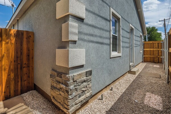 Cozy 1 Bedroom Home In Beautiful Amarillo W/ Wifi, Large Tv's, Located On Rt 66 - Riptide, Amarillo