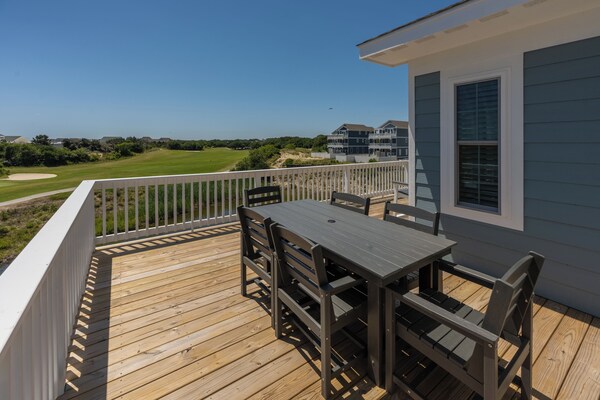 The Blue Buffalo: New Contruction, Private Pool, Resort Amenities - Corolla, NC