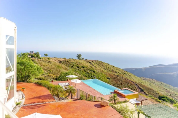Sun House Malibu - Private Estate With Infinity Pool & Views - 6 Bedrooms - Thousand Oaks, CA