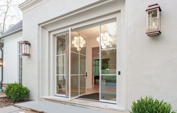Gated Buckhead Estate With Guesthouse, Theater, Gym - Simply The Best - Atlanta, GA