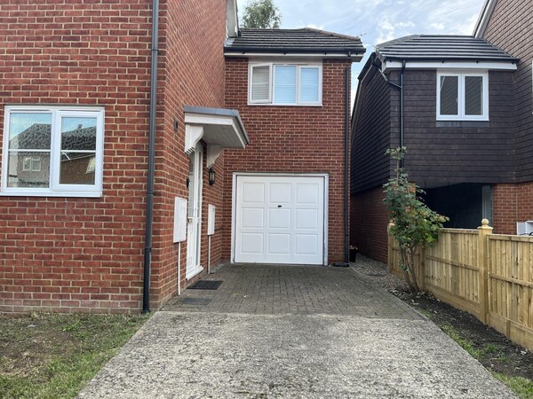 Detached Luxe House In Ashford With Hot Tub - Kent