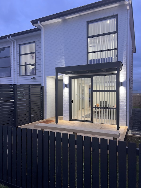 Kapia House,great Location For Airport, Botanical Garden, Town Centre. - Auckland