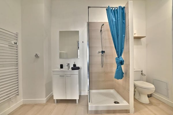 Paradis Bleu - Hypercentre, 4k Tv, Netflix, Fibre - Saintes