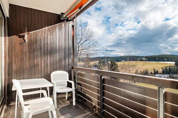 Apartamento 'Ferienwohnung Angela' Con Vistas A La Montaña, Balcón Y Wi-fi - Selva Negra