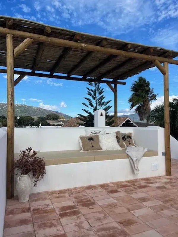 Homerez - Encantador Bungalow En Tarifa Con Jardín - Tarifa