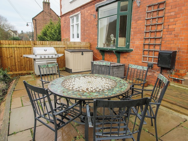 Moonriver, Pet Friendly, With A Garden In Ironbridge - 英國
