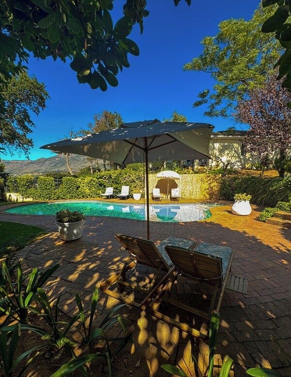 Delightful 2 Bed Family Friendly Cottage With Breathtaking Views - 케이프타운