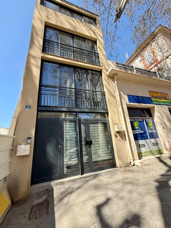 L'amandier - Joli Appart T3 Neuf Centre Ville Aix Rotonde - Gardanne