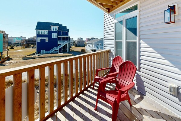 Stunning Semi-ocean Front With Private Hot Tub, Outdoor Shower And Shared Pool - Outer Banks, NC