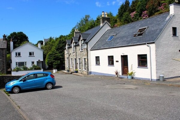 Spacious And Airy, To Be Refurbished Over Winter - Lewis and Harris