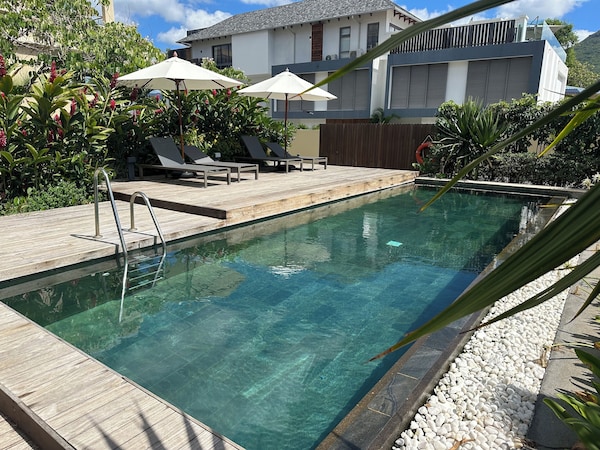 Brand-new Beachfront 3br / Terrace & Ocean Access / Prime Location In Tamarin - Mauritius