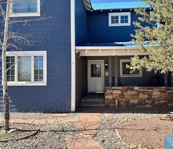 2br/2ba 2 Story House, Dog Friendly - Westcliffe, CO