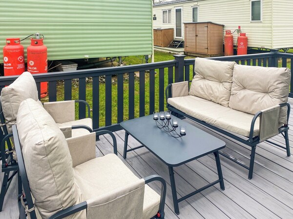 3 Bedroom Accommodation In Sandown - Shanklin
