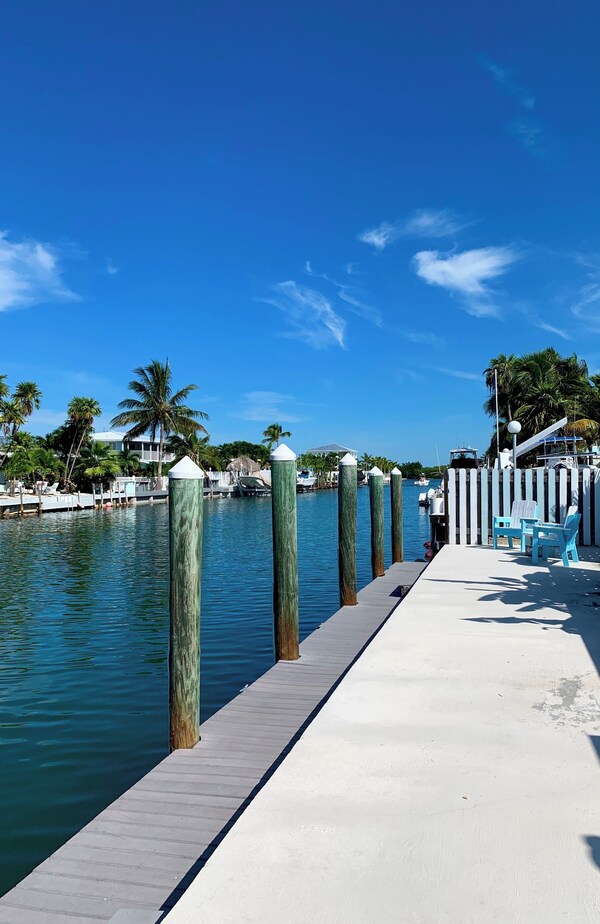 Kcb-access Private Cabana Club,dock On Canal,pet Friendly, Pickle Ball Courts - Florida Keys